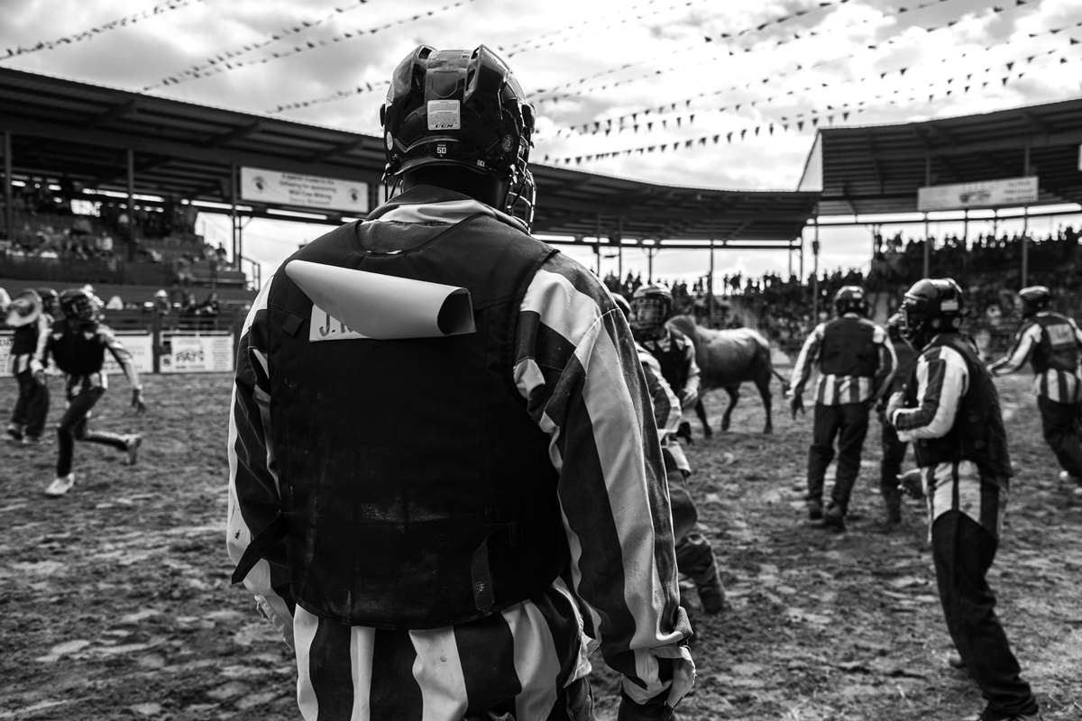 CAP5_Angola_Rodeo_group_bull - 64 Parishes